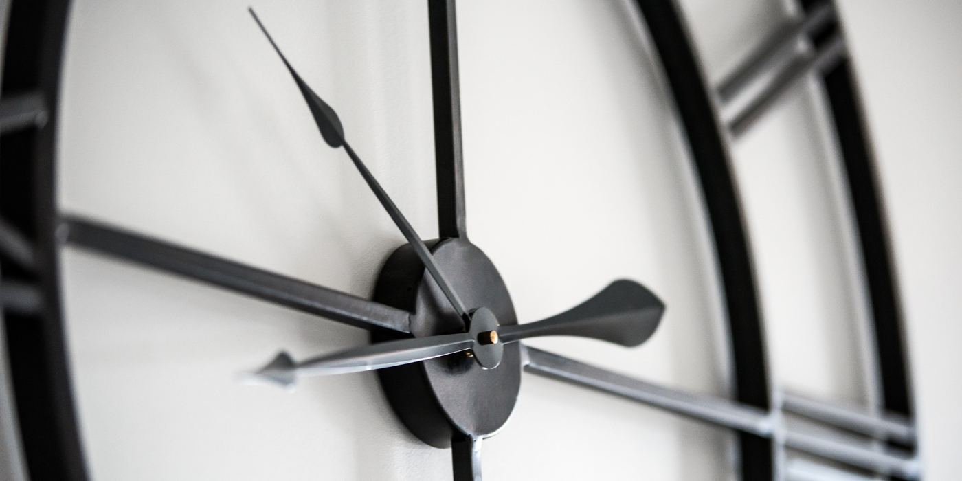 All about Battery-Operated Howard Miller Clock | Premier Clocks